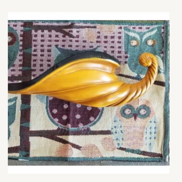 Accents | Vtg Hand Made Ceramic Cornucopia Centerpiece | Poshmark